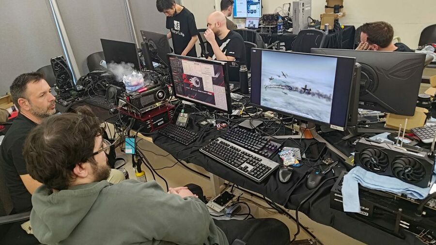 ASUS Pro WS W790E-SAGE SE Sets 10 World Records and Wins 23 First ...